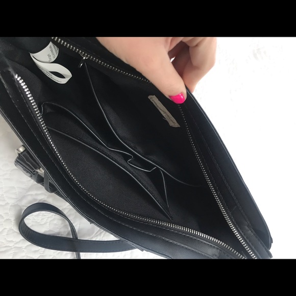 Universal Thread | Bags | Universal Thread Faux Leather Black Handbag ...